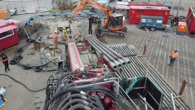 Rigs on the move..... - RGR